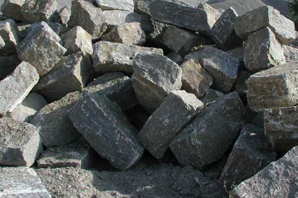 Steine aus Muschelkalk: Wasserbausteine & mehr | SHF Bettenfeld